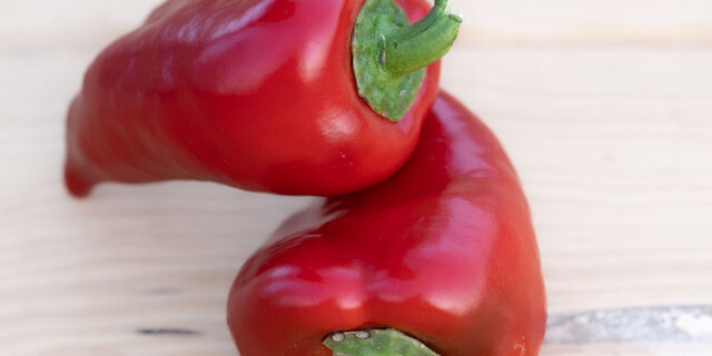 Heirloom Apple Peppers Organic Seeds