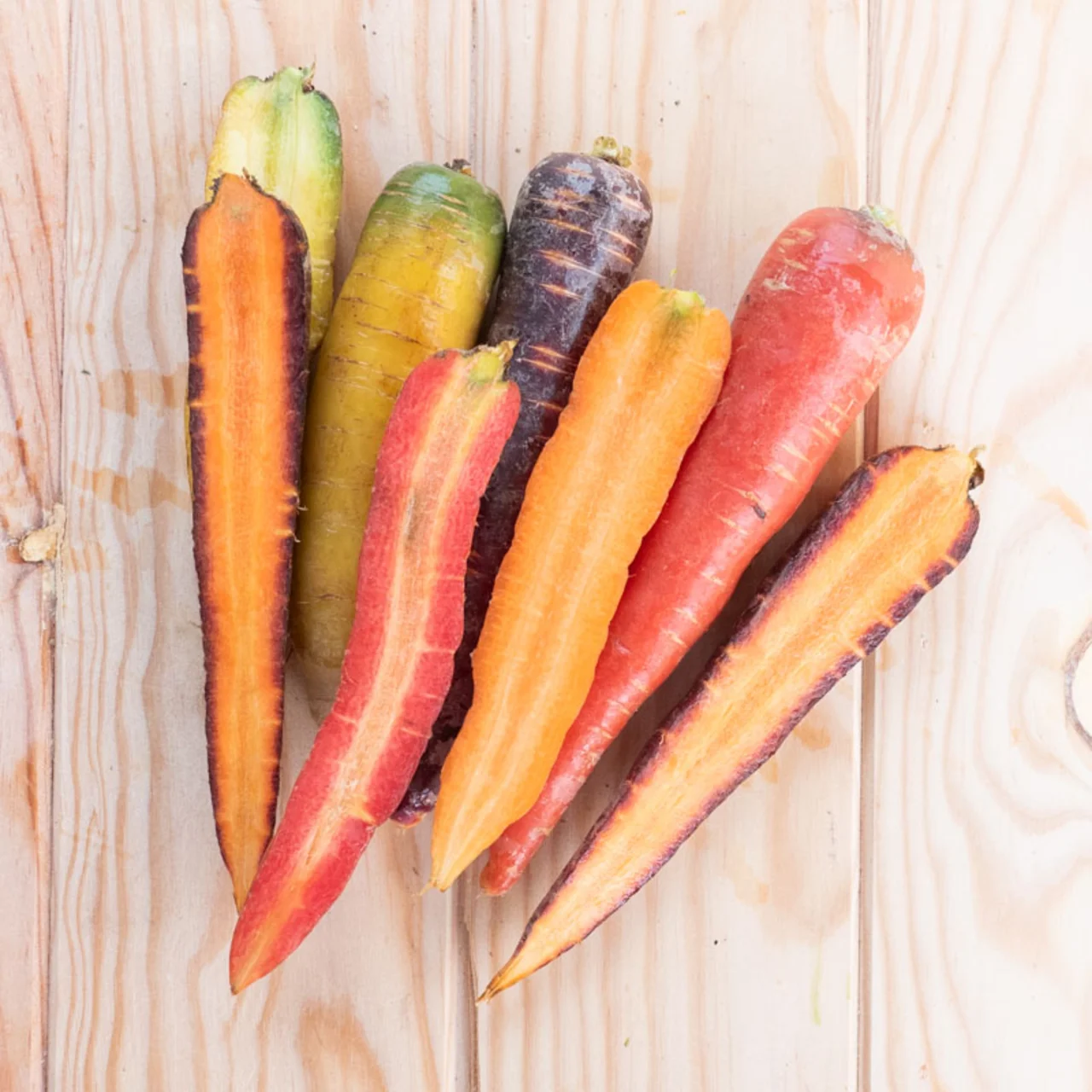 Heirloom Mixed Carrots Carrots Organic Seeds | Association Kokopelli